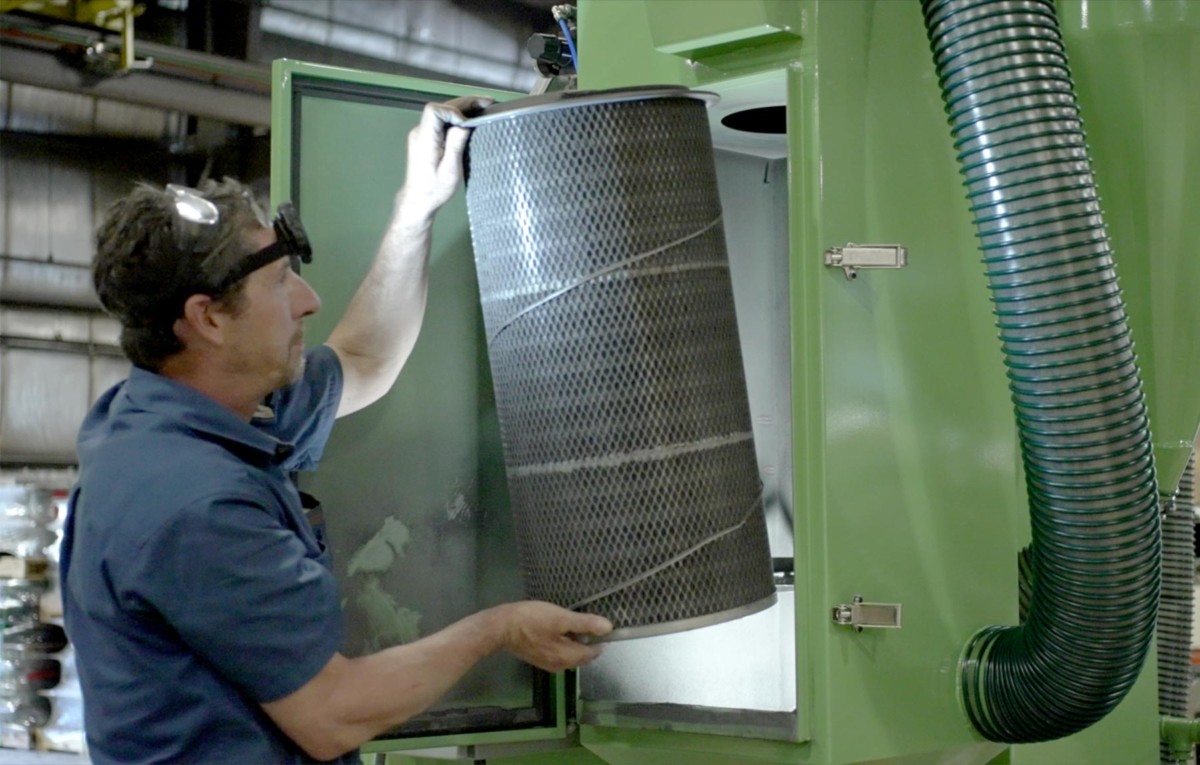 How to Change the Dust Collector Filter in a Guyson Wheelblast System ...